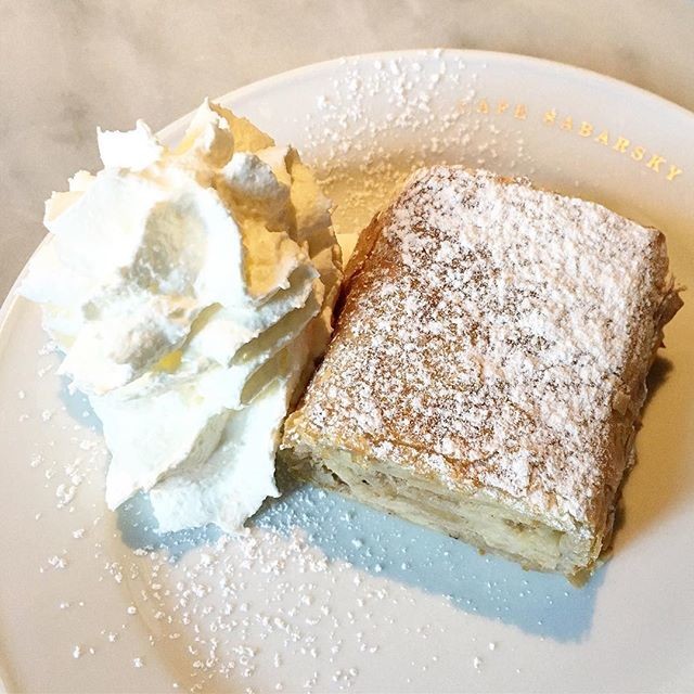 Cafe Sabarsky – New York - a MICHELIN Guide Restaurant