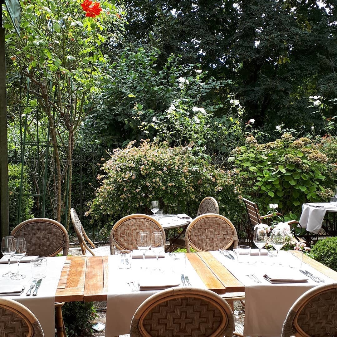 Le Café des Artistes - Ville-d'Avray - Un restaurant du guide MICHELIN