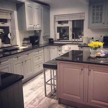 Cinder Rose No.246 | Paint Colours | Farrow & Ball