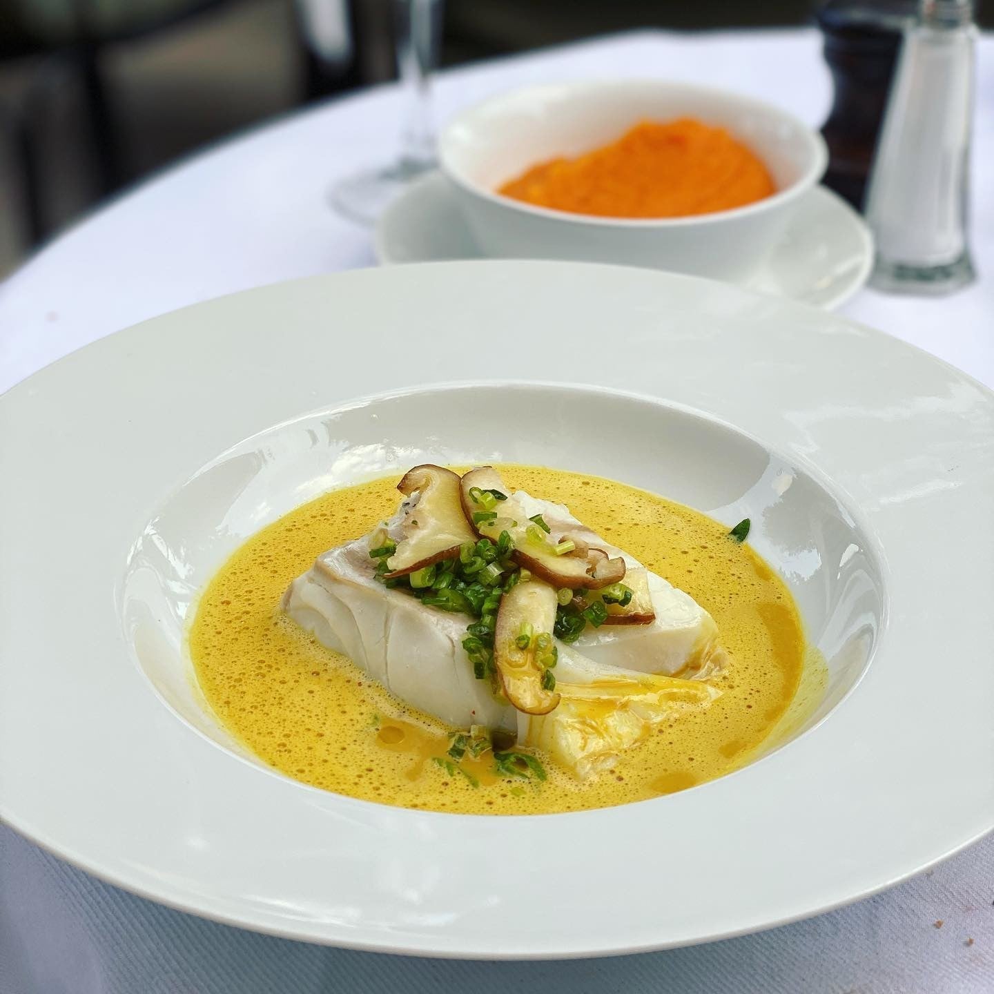 Monsieur Bleu - Un restaurant du Guide MICHELIN - Paris