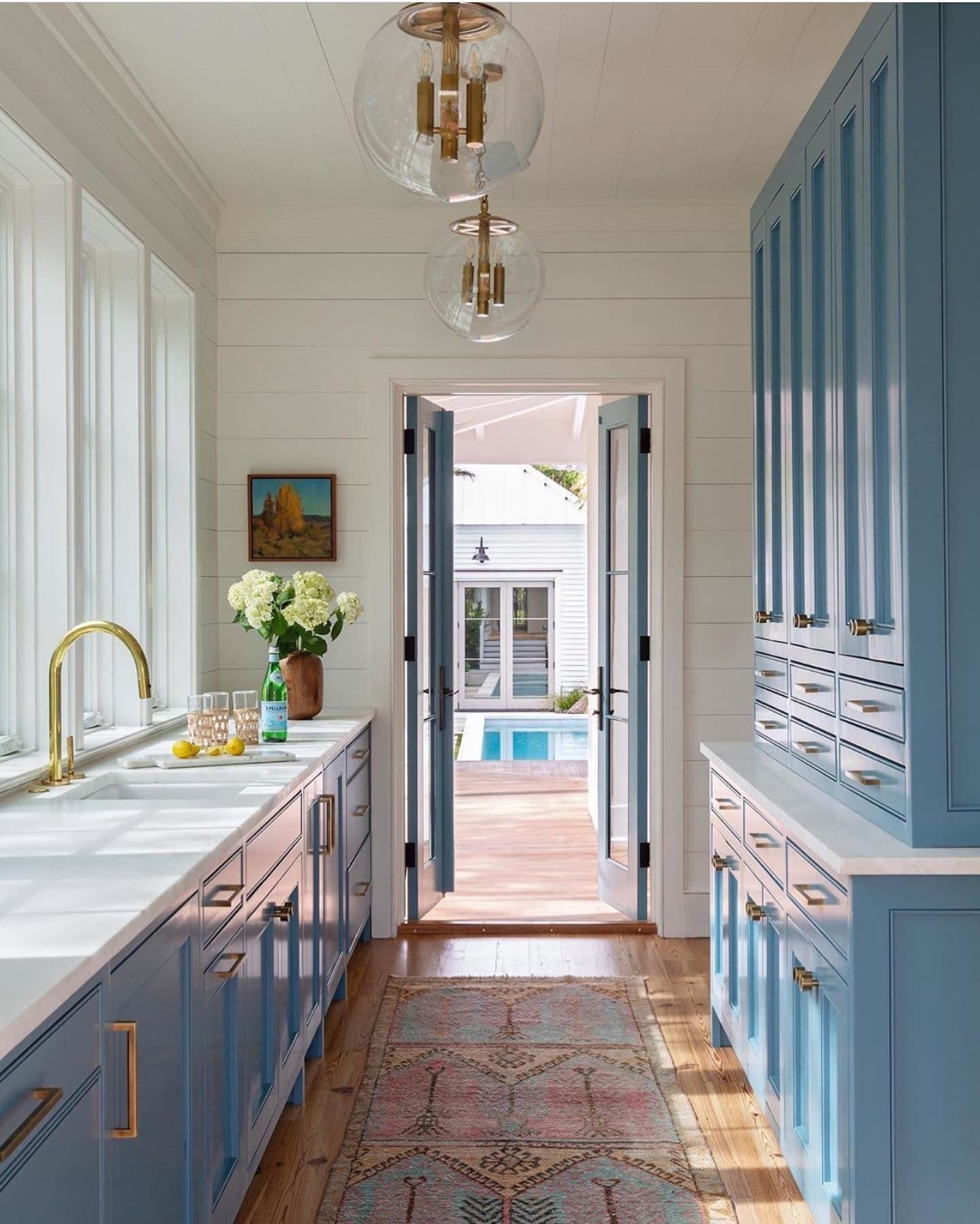 Stone Blue No.86 | Full Gloss | Doors & Trim Paint Full Gloss | Farrow ...