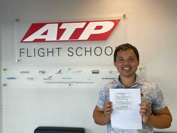 Atp Flight School Logo